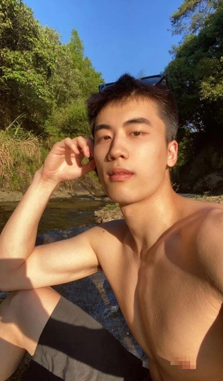 男大天花板！中南大学187CM游泳体育生太帅了！ - 知乎