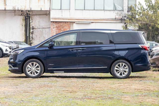 比奔驰V级还贵5万，别克GL8 Avenir值这价吗？ - 知乎