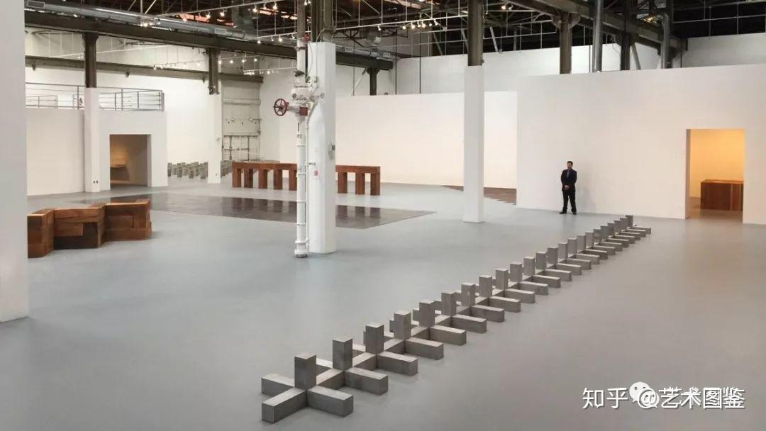 Carl Andre 作品赏析 - 知乎