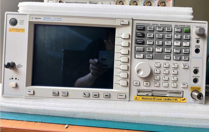 Agilent E4440A频谱分析仪 - 知乎
