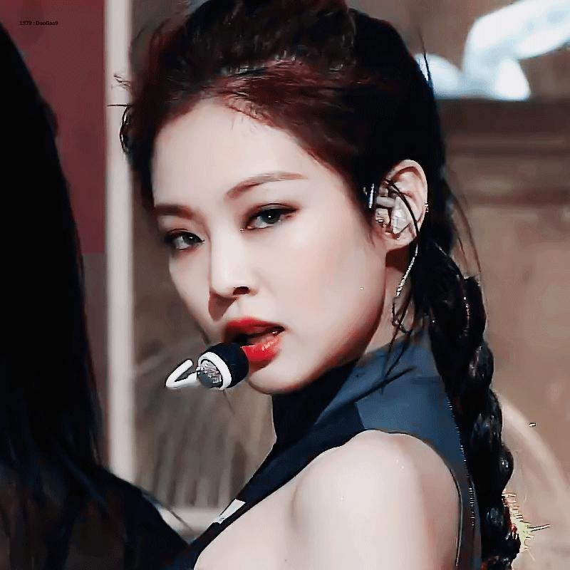 Jennie的哪些神图让你心动? - 知乎