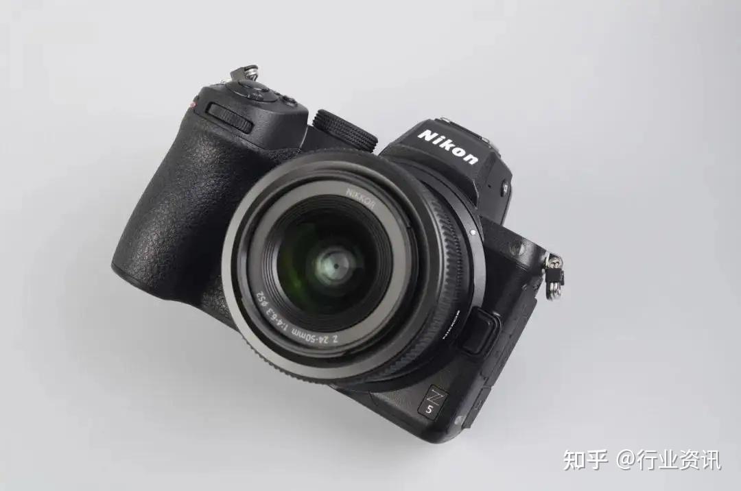两款万元级全画幅微单：尼康Z5和佳能RP谁更值得入手？