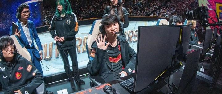 站在你面前的是，LPL第一个本土化韩国选手，Doinb！ - 知乎