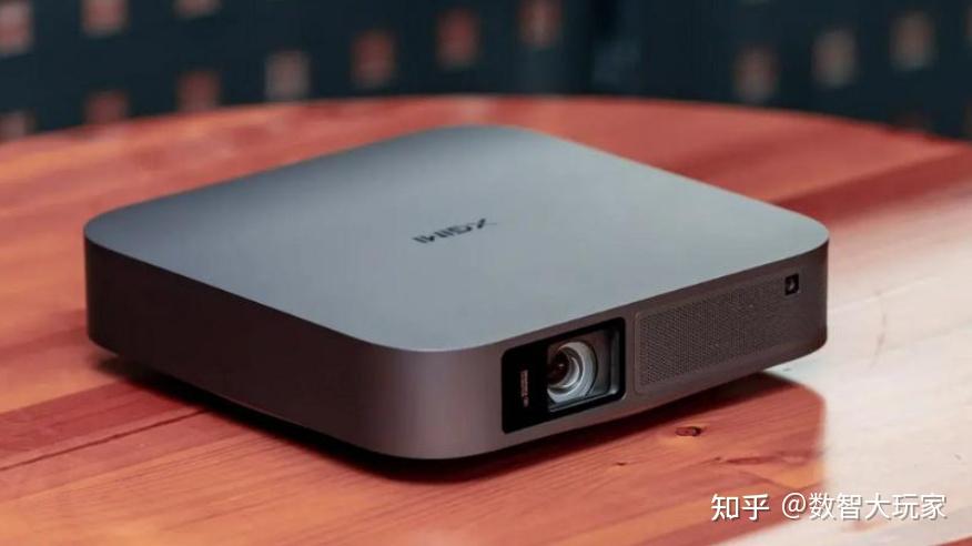 大眼橙X7D Pro和极米Z7X轻薄旗舰哪款更好？ - 知乎