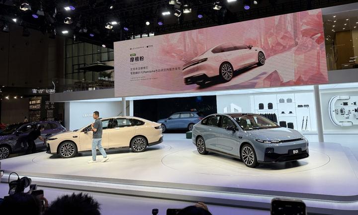 零跑B01上海车展C位亮相，650km续航+激光雷达爆款预定！ - 知乎