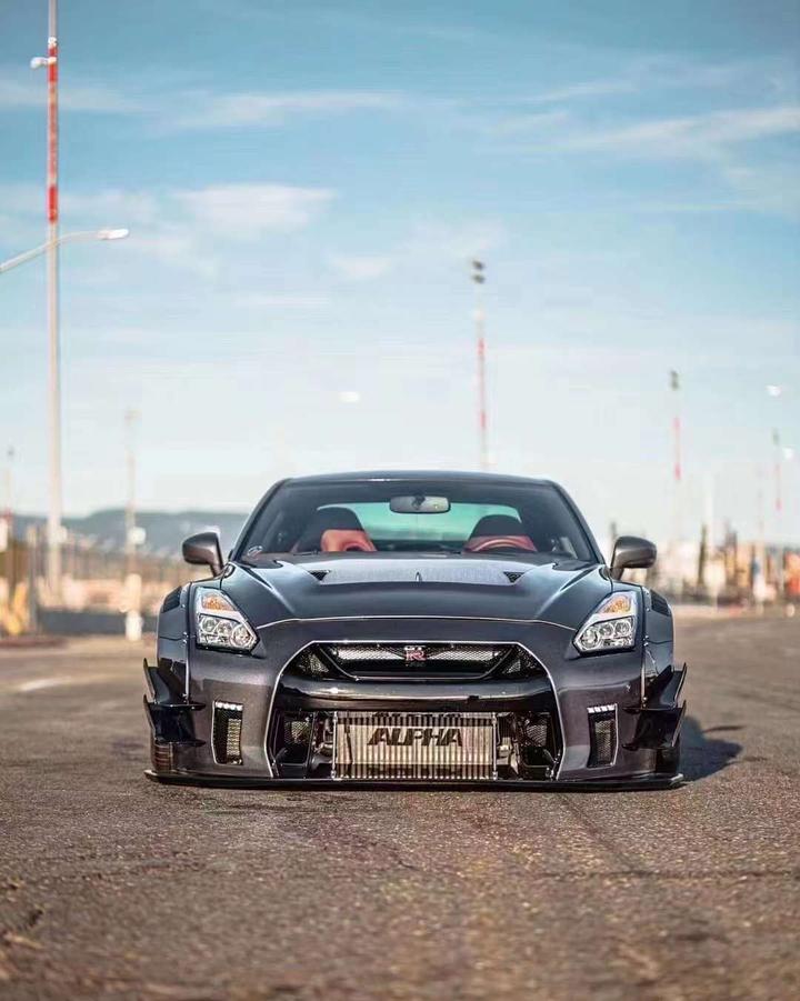 #宽体机器#日产GTR改装AIRBFT气囊减震 - 知乎