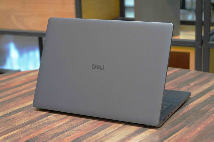 重塑高端轻薄本标杆 Dell Pro 14 Premium评测 - 知乎