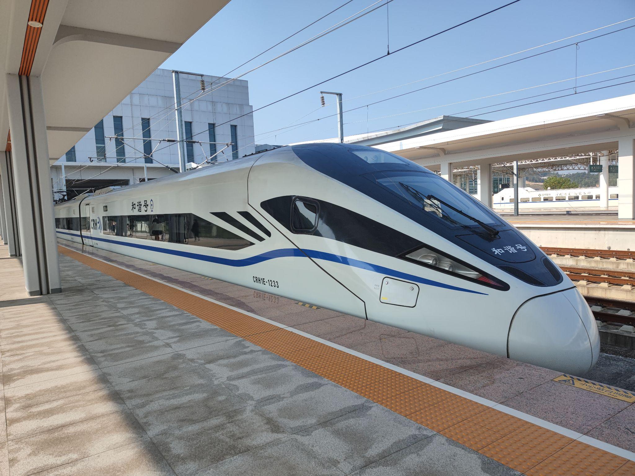 中国的动车组型号都有哪些? - 知乎