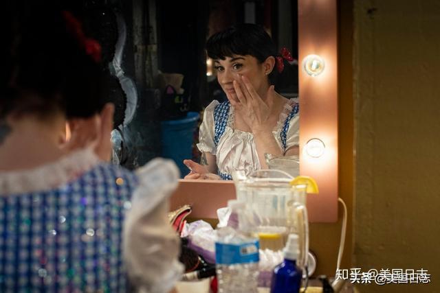 备受争议的美国脱衣舞俱乐部文化 - 知乎