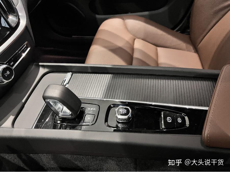 要豪华还要质价比！S60对比CT5：18.9万能买啥？ - 知乎