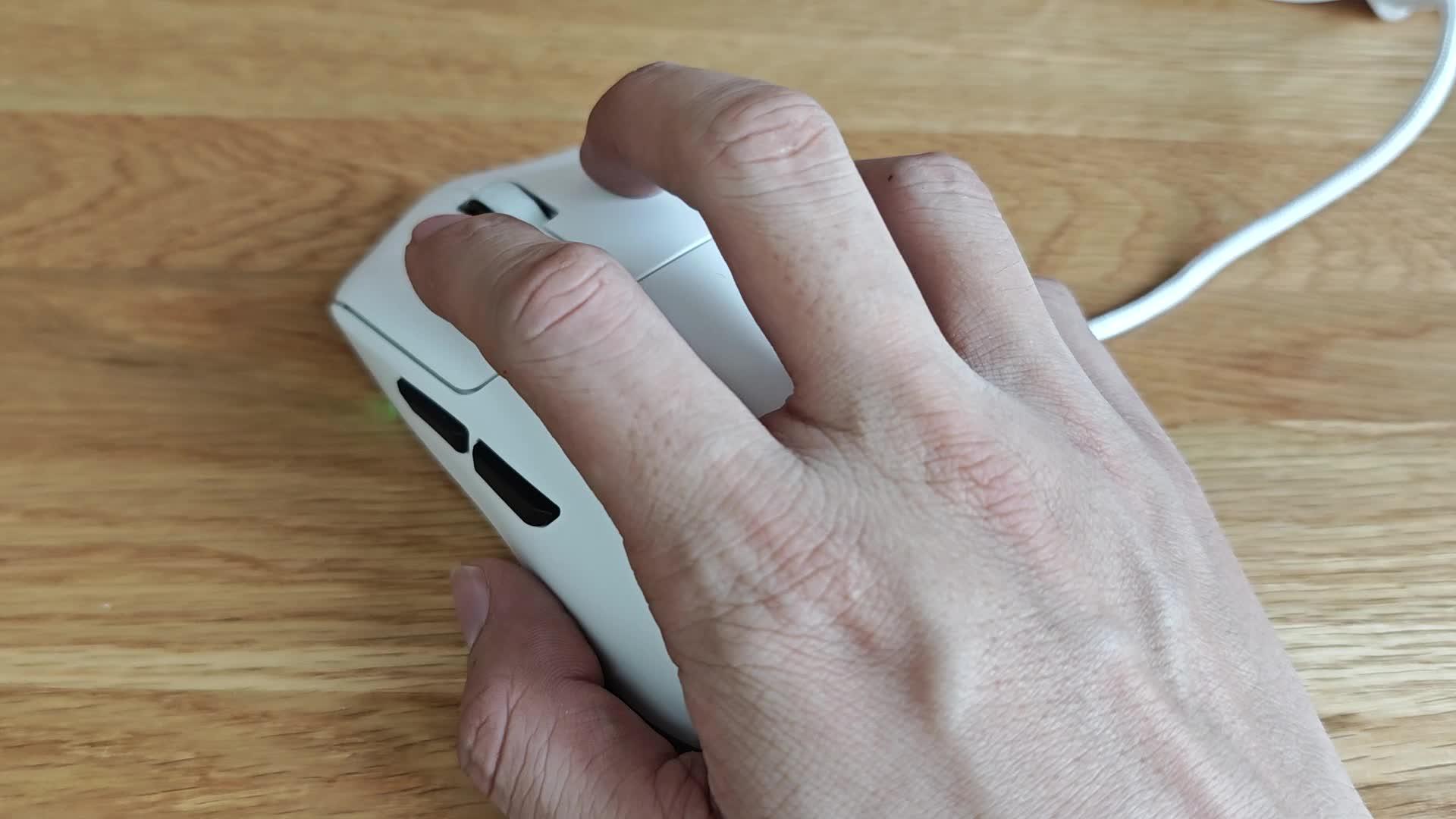 2024年双11鼠标推荐：超轻的8K无线鼠标：Cherry M68 Pro上手体验分享