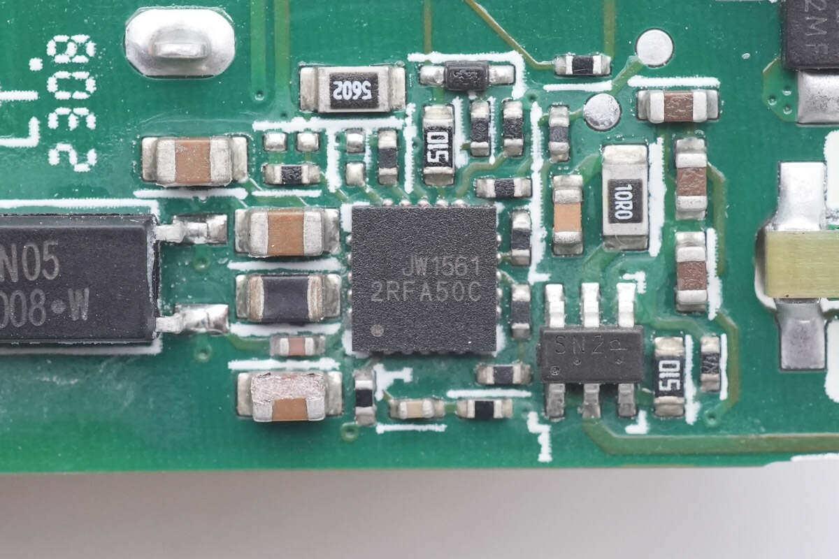 拆解报告：HUAWEI华为88W 1A1C全能充电器HW-200440C00 - 知乎