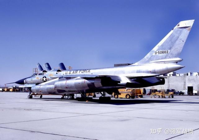 B-58作为世界上第一种超音速战略轰炸机 - 知乎
