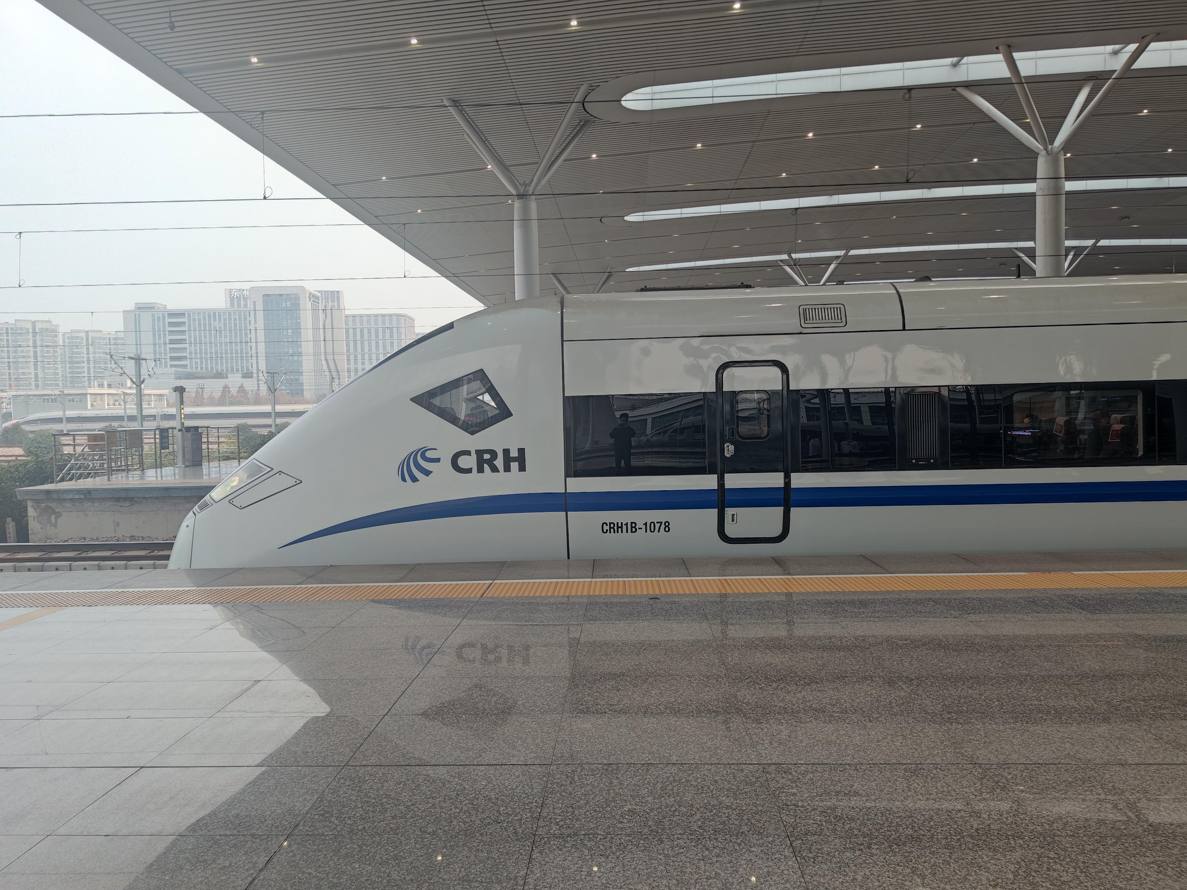 中国的动车组型号都有哪些? - 知乎