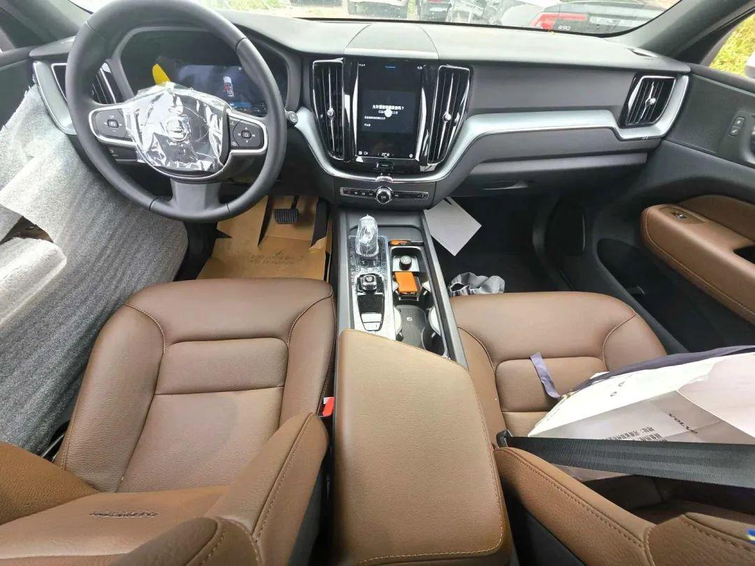 沃尔沃XC60指导价39.69万，现在包牌过户23.99万 - 知乎