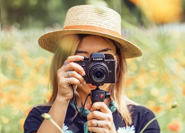 比手机专业一点但又不会很笨重的VLOG相机 - 知乎