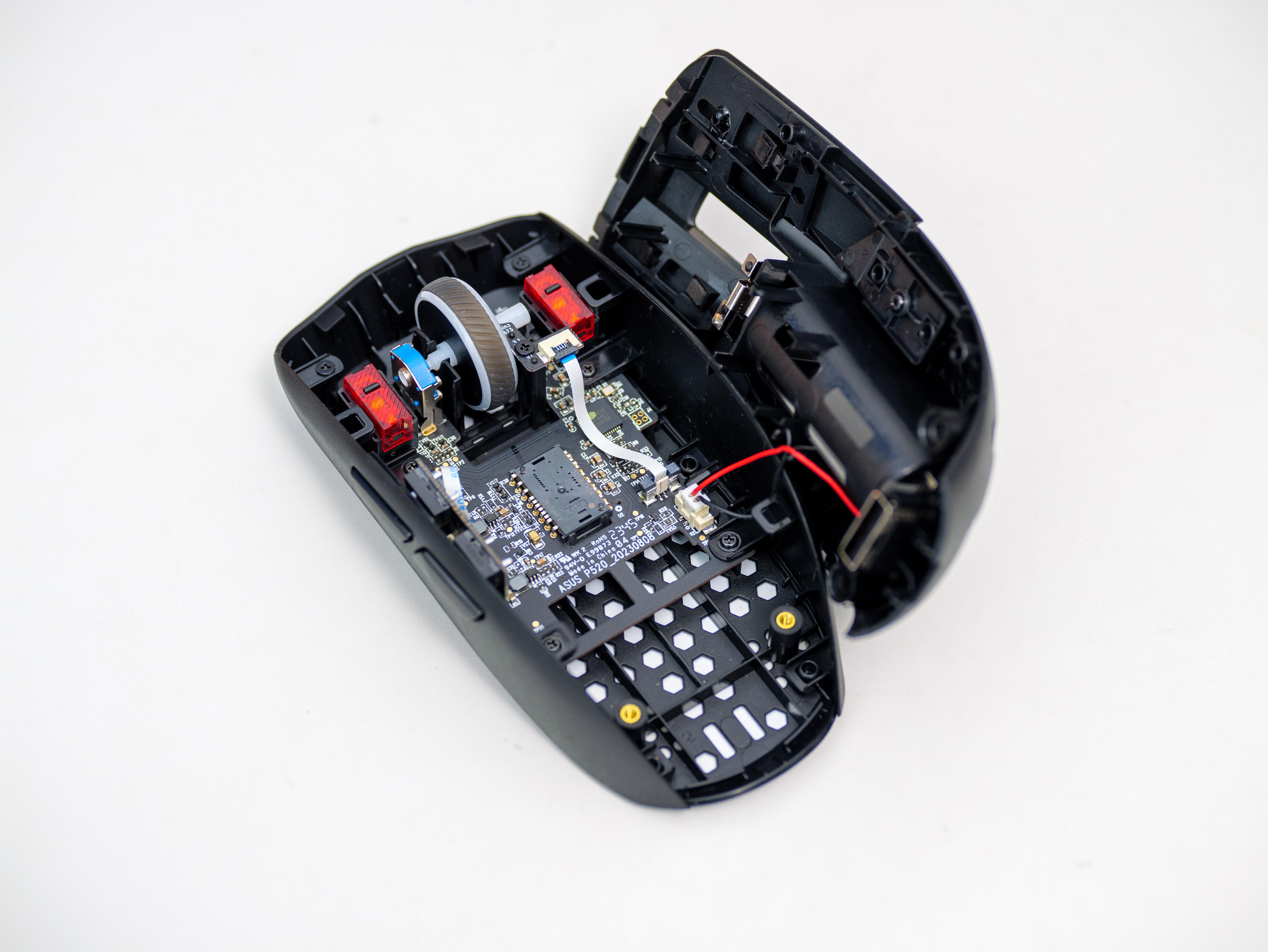 618小时续航+热插拔微动+57g轻量化：华硕ROG影刃3无线版鼠标上手体验