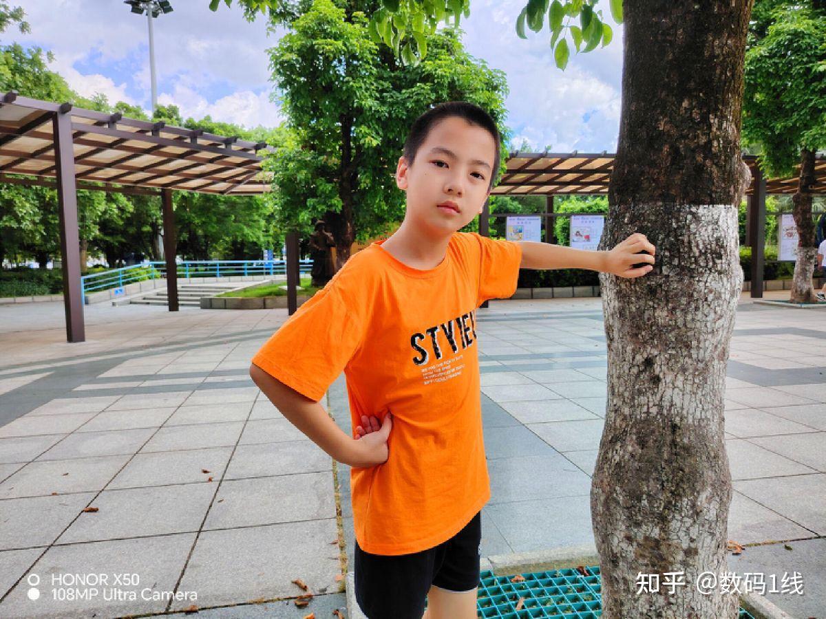 荣耀X50开箱上手体验：硬核曲屏、能抗摔、超长续航，性价比爆表