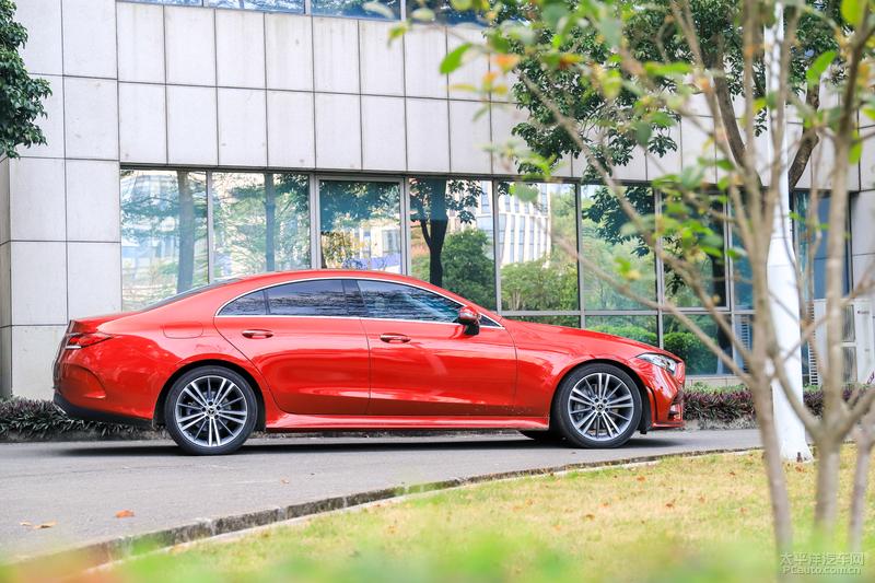 长腿大姐姐的最爱 测试奔驰CLS300 - 知乎