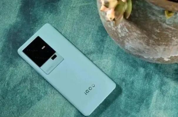 骁龙8gen2加持iQOO11S 性能拉满，钱塘听潮配色致敬澎湃旗舰性能！ - 知乎