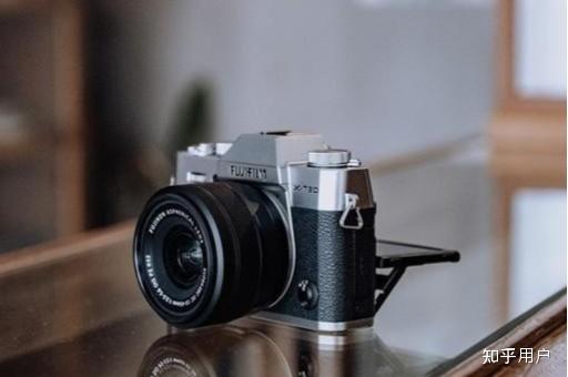 富士XT30二代和尼康ZFC怎么选择？