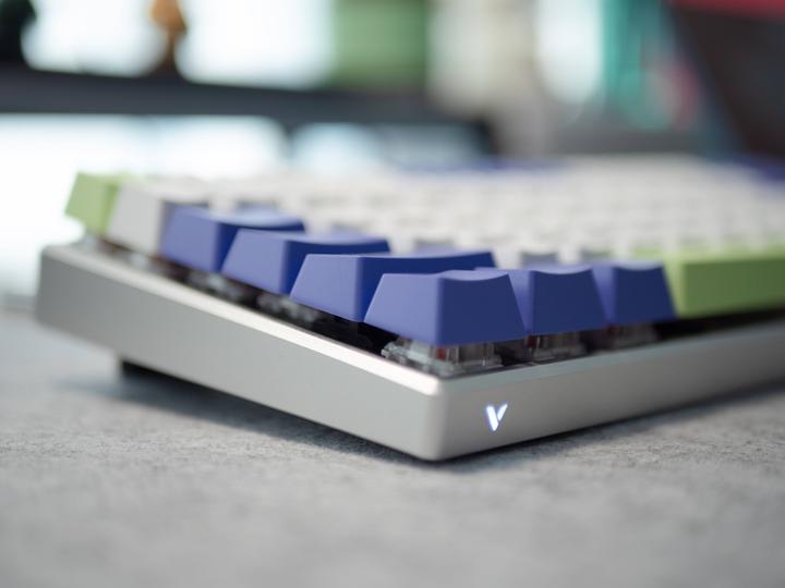 当机械键盘遇上EVA初号机——雷柏V700-8A深度体验 - 知乎