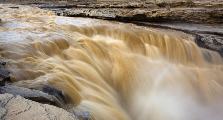 探访黄河壶口瀑布，感受惊涛怒吼与山鸣谷应，气势磅礴 - 知乎