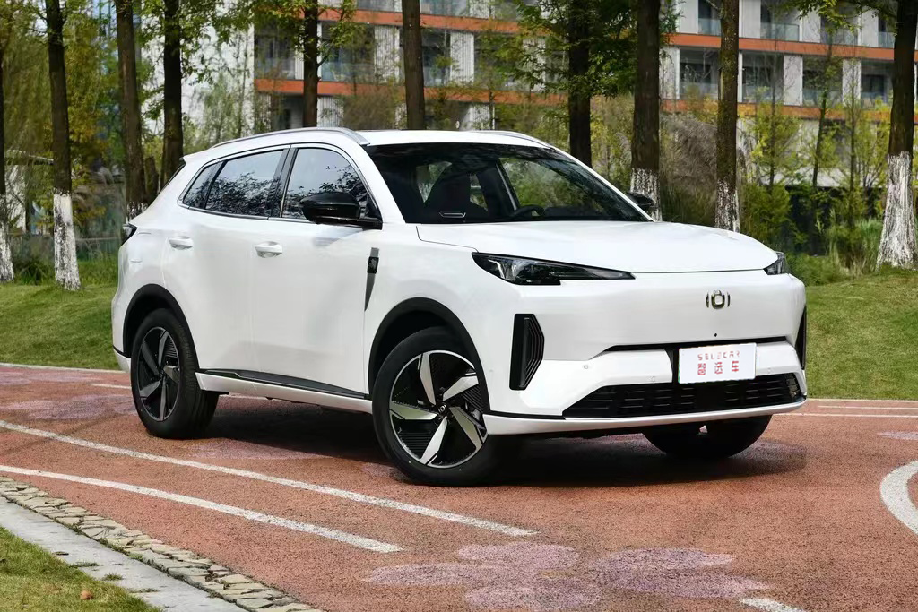 年轻人第一台SUV，为什么推荐选择长安启源Q05？ - 知乎