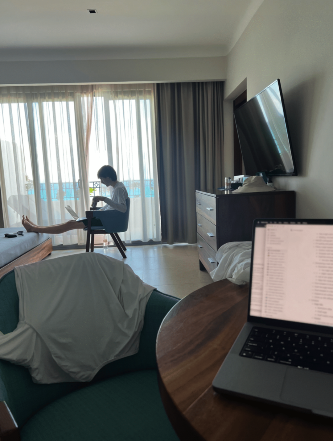 Notion CEO Ivan Zhao 访谈录：如何定义 Notion ？NotionAI 是如何诞生的？ - 知乎