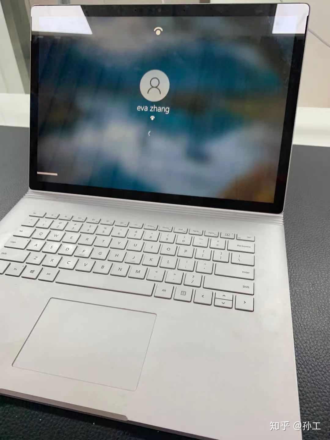 surface book升级SSD固态硬盘，surface专业升级维修分享 - 知乎