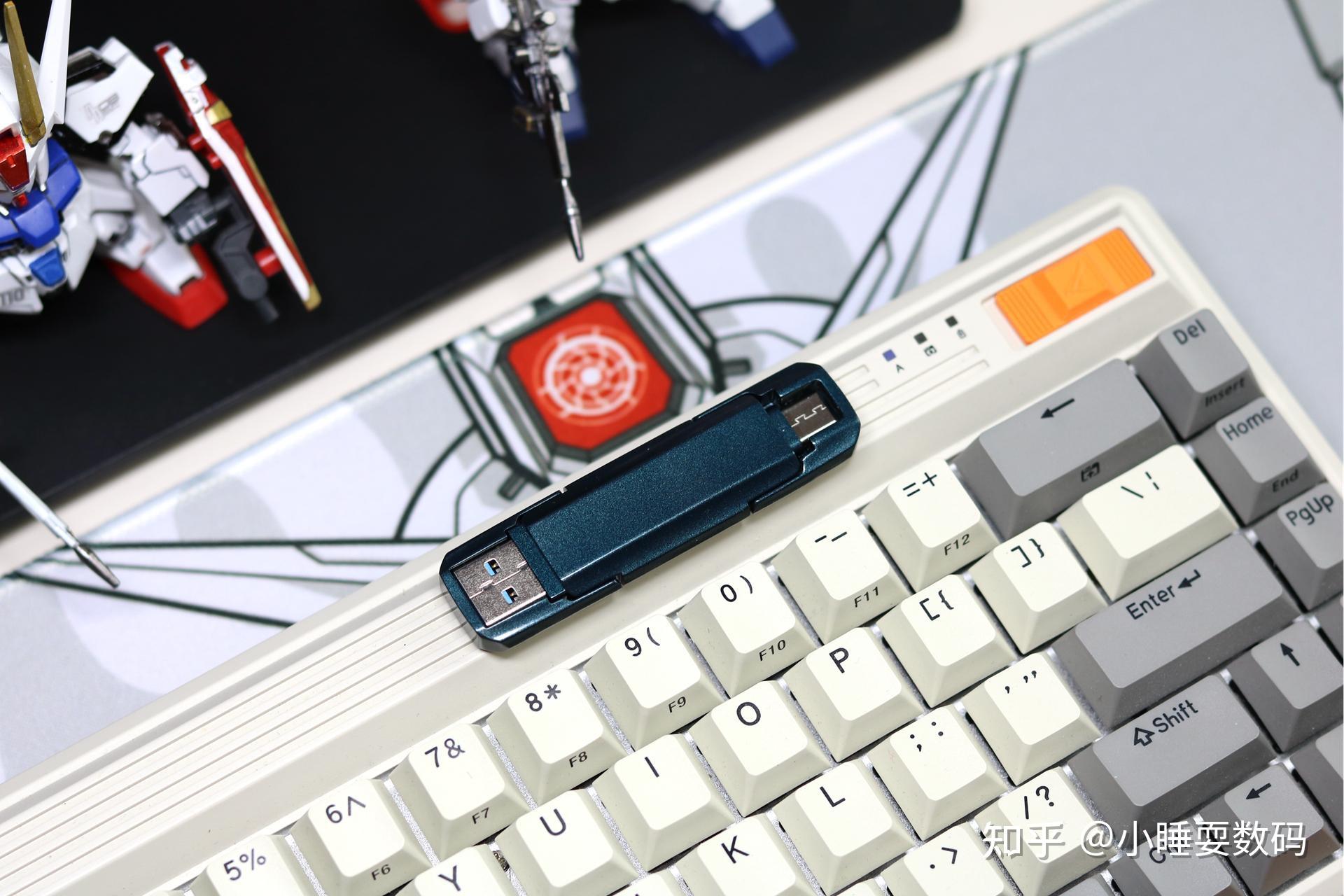 国产aigo U397超高速固态盘，1GB/s固态硬盘的速度，普通U盘的大小