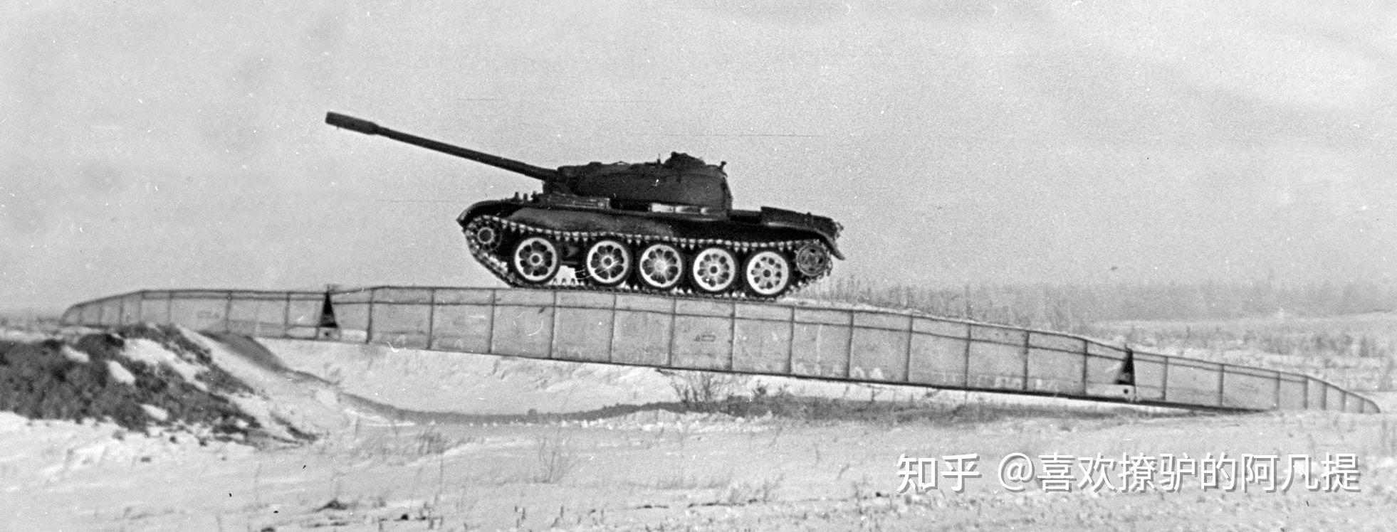 编号17：T-55主战坦克（第六部分）-衍生车型：装甲工程师车辆、工程清障车、扫雪车 - 知乎