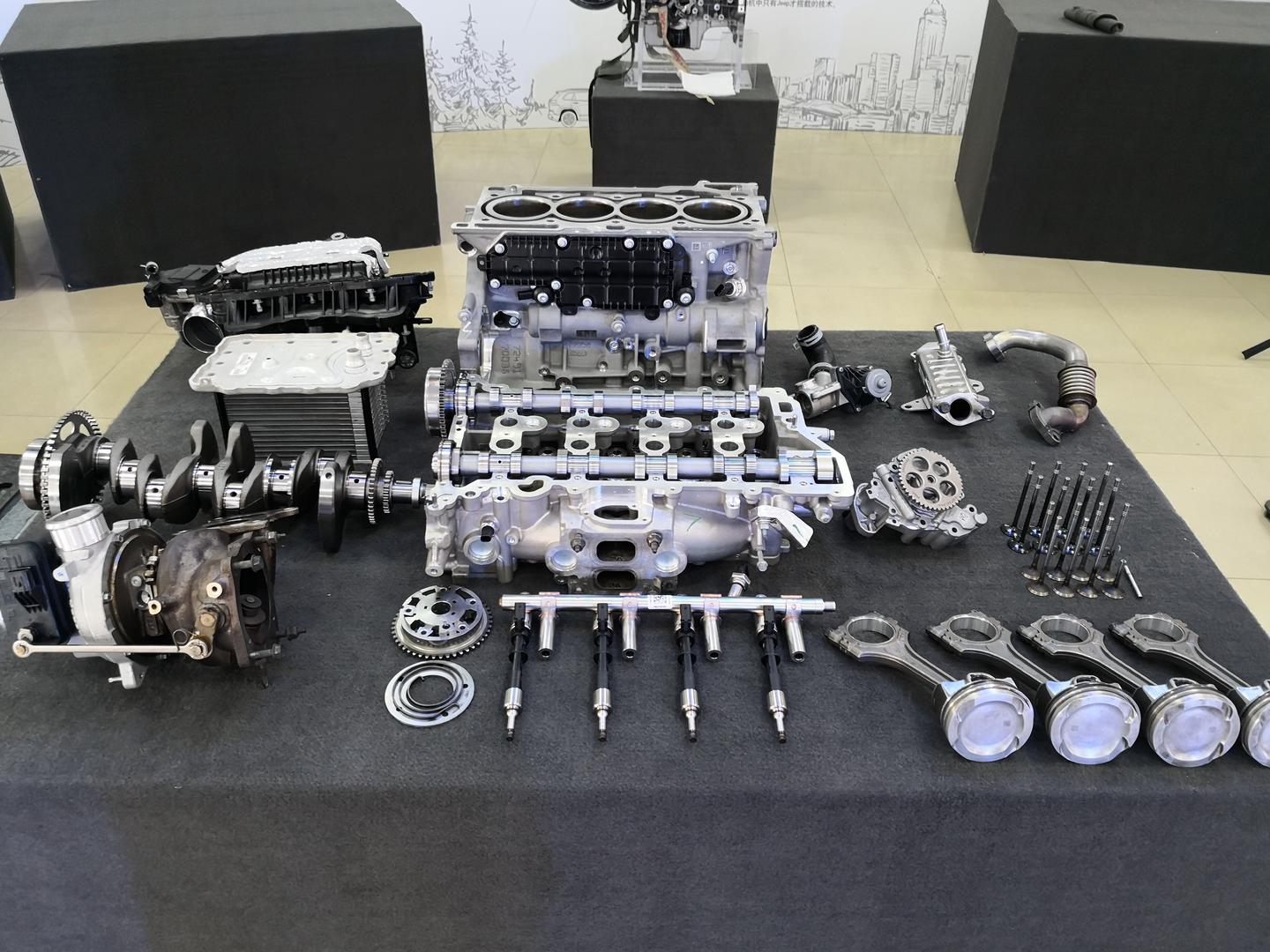 武装到牙齿 - 拆FCA GME系列发动机是一种什么体验？ - 知乎