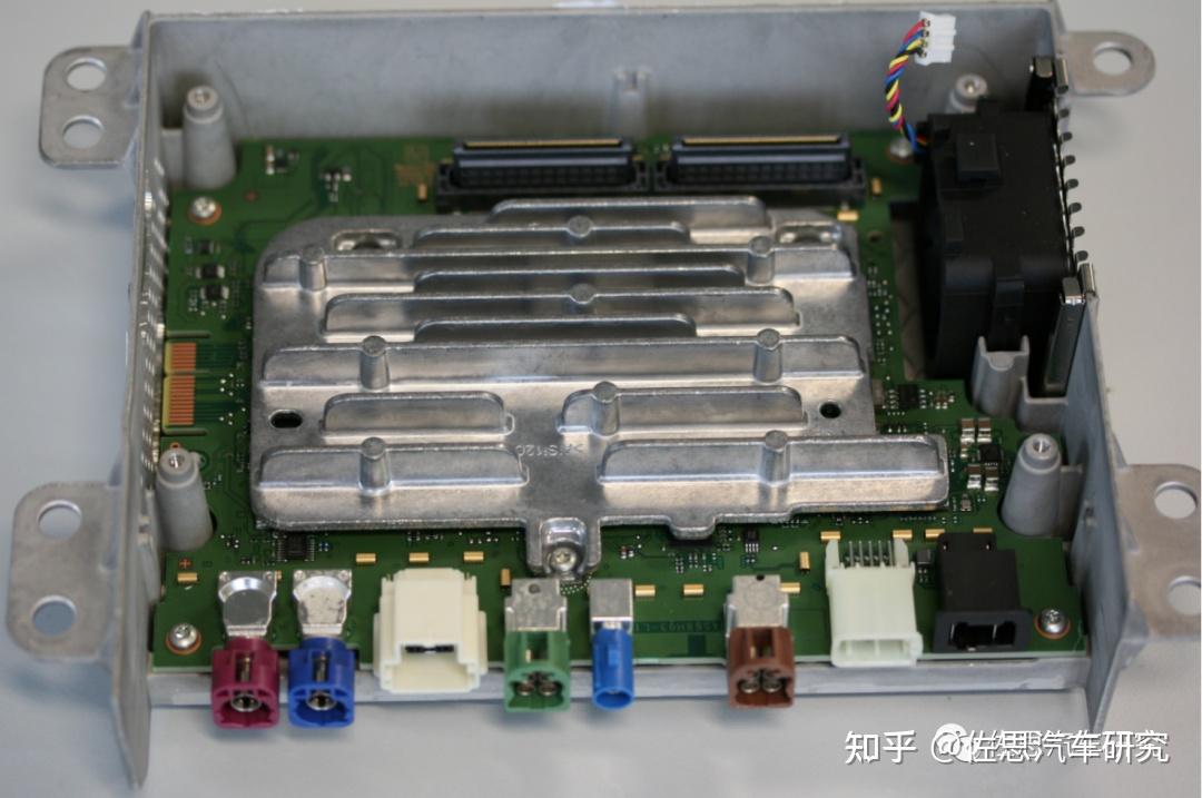 全球首发#高通 第四代座舱旗舰#SA8295P 量产车型：#奔驰新E级 #芯片 @佐思汽研 - 知乎