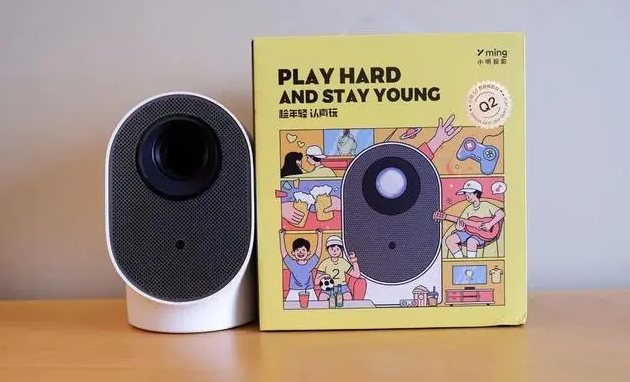 双十二家用投影仪推荐：小明Q2、小明Q2 Pro、红米投影仪、红米投影仪Pro四款齐聚！ - 知乎