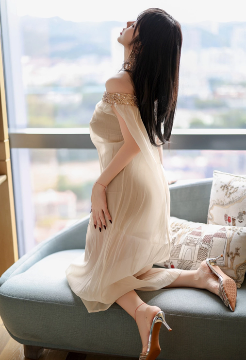 女神王雨纯私房性感浅色轻透连衣长裙诱惑写真70P - 知乎