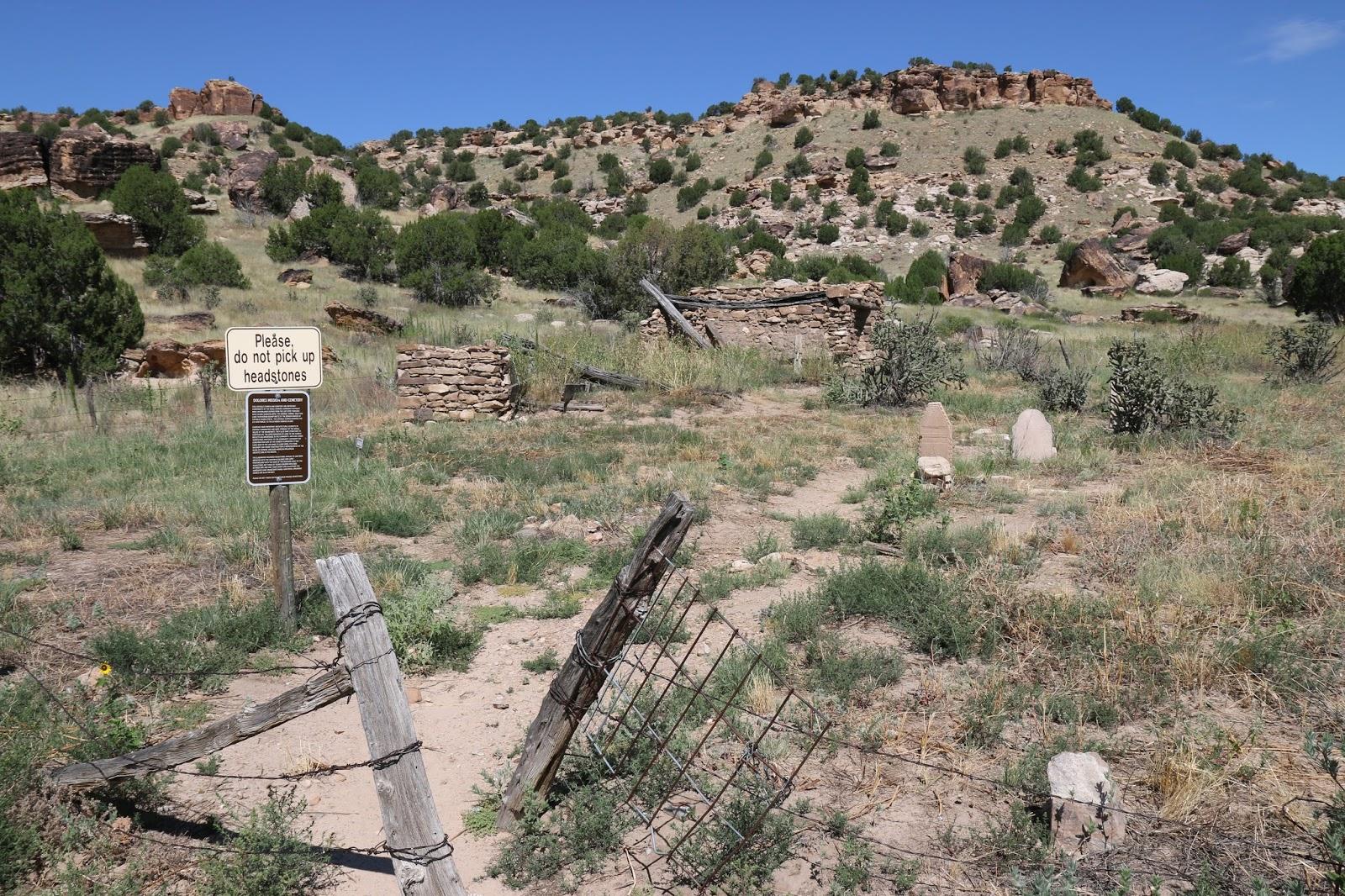 尖桩电线步道（Picket Wire Trail） - 知乎