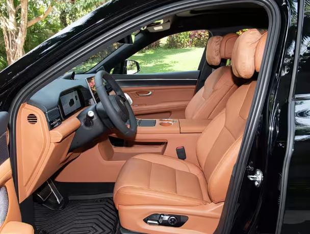 25万级新势力谁更适合家用？问界新M5 Ultra对比理想L6 - 知乎