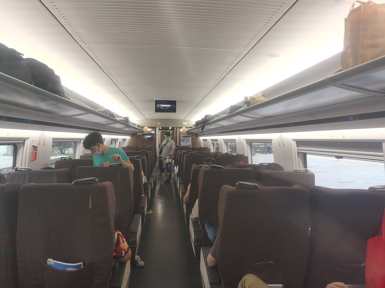 复兴号CR300BF型电力动车组 - 辽观搬运的中文维基百科词条 - 知乎