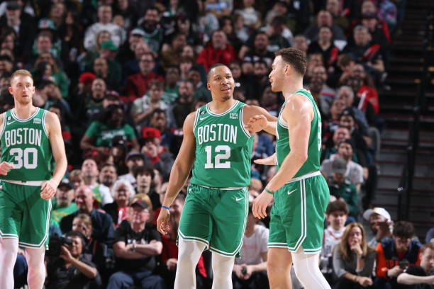 出场时间越来越少，凯尔特人锋线大将的表现也是直线下降？ - 知乎