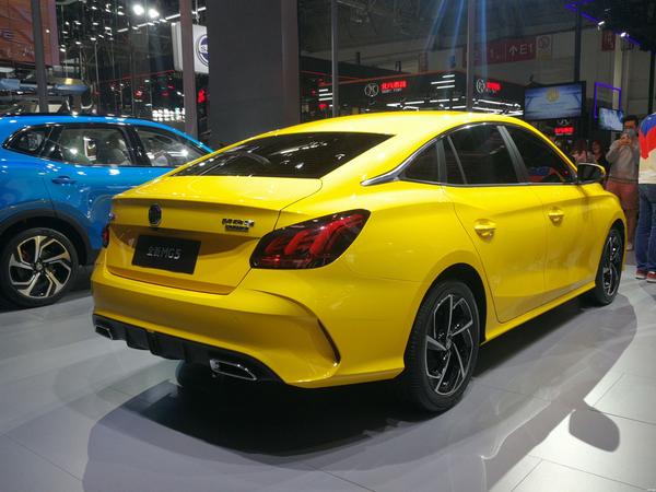 2020北京车展| 名爵MG5亮相 提供两种动力版本 - 知乎