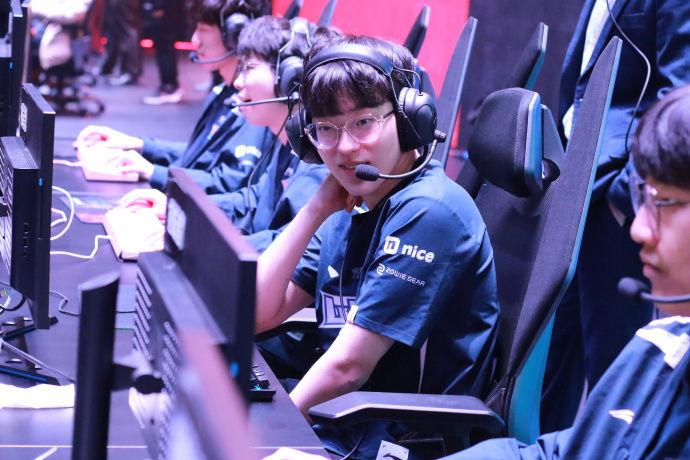 JJPLAY电竞报：MVP再陷争议！ LNG逆转OMG，Tarzan大树伤害炸天却非MVP？ - 知乎