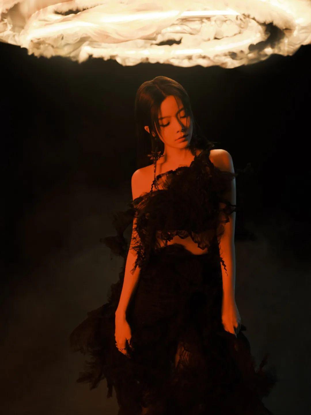 如何评价朱婧汐Akini Jing的新专辑《VILLAIN 反派角色》？ - 知乎