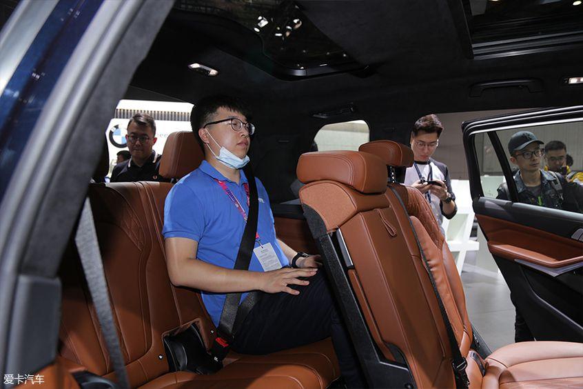 如何评价宝马 X 系列全新旗舰车型 X7（起售价 100 万）？ - 知乎