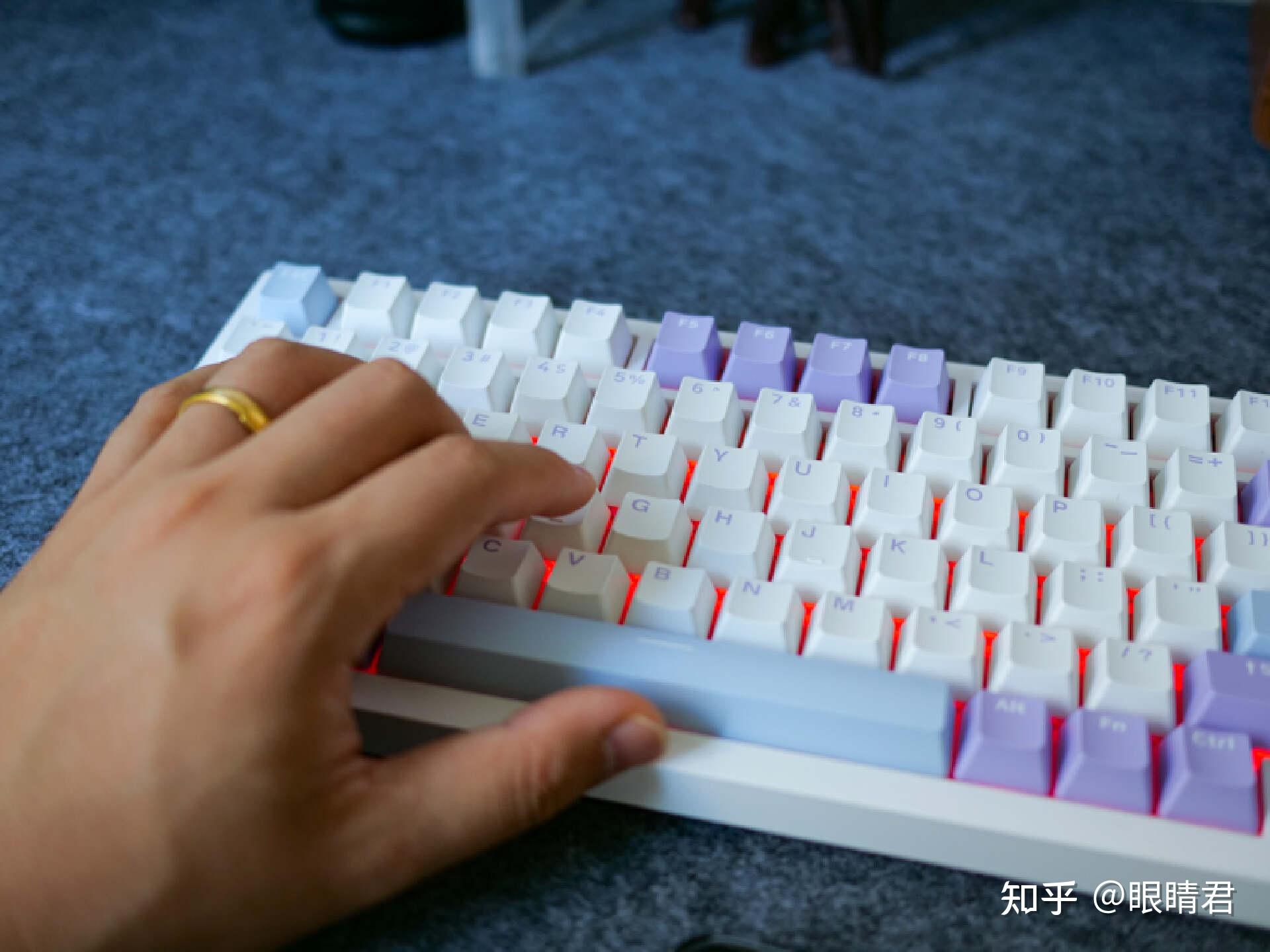 不要太卷！满配三模键盘只要199，黑爵AK820 Pro详解 - 知乎