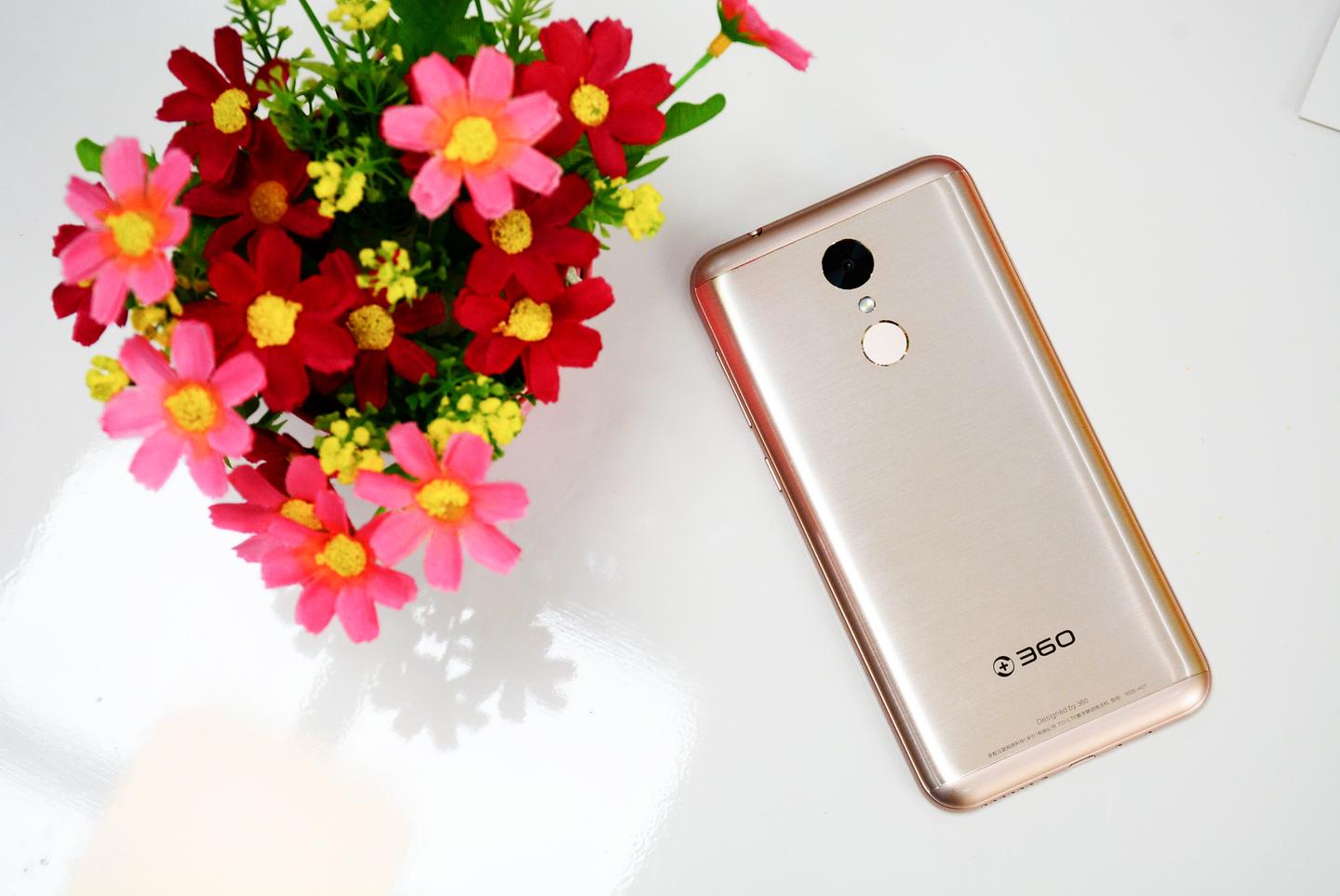 史上最全评测！超详解密360N5为何一机难求 - 知乎