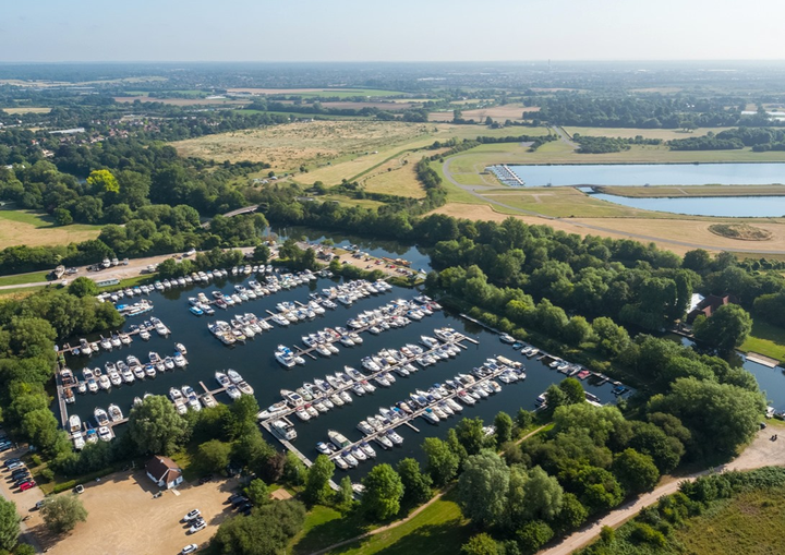 码头百科|bray marina，公园里的游艇码头！ - 知乎