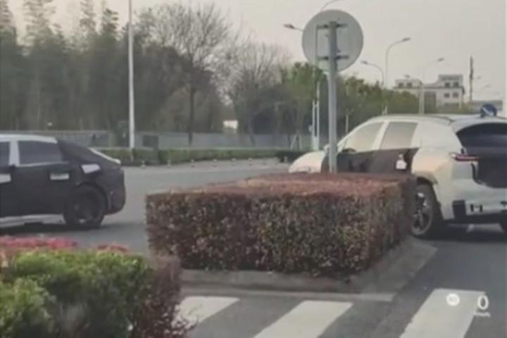 蔚来ET5、ES7同框 年内交付/NT2.0平台打造 - 知乎