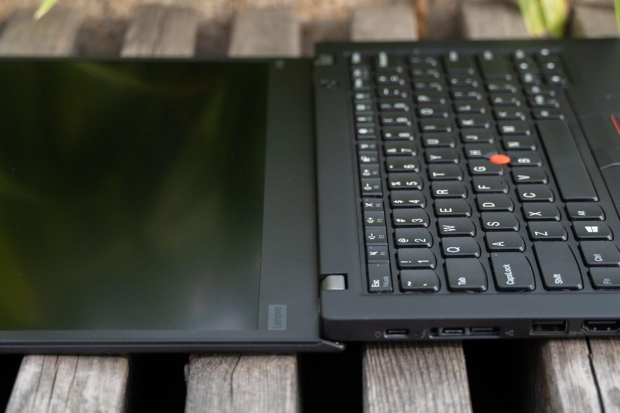 货真价实的飞行家 ThinkPad X390使用体验 - 知乎