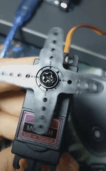 【雕爷学编程】Arduino动手做（167）---MG996R金属齿轮舵机 - 知乎